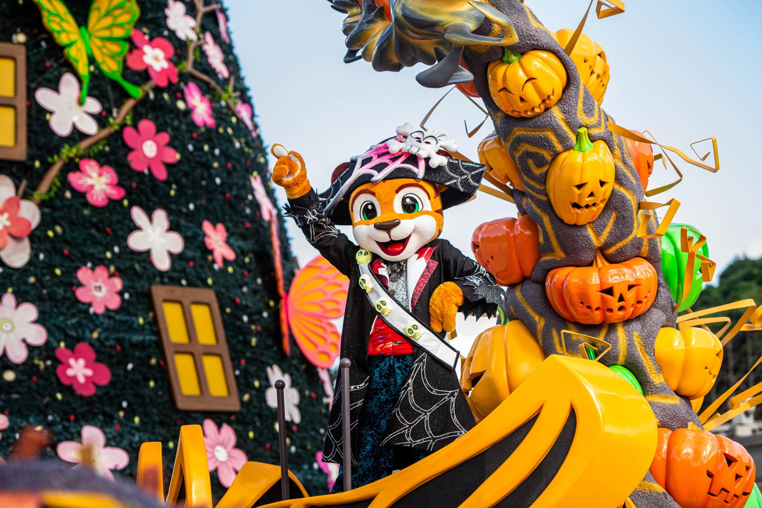 Halloween meets Squid Game at Everland - Samsung C&T Newsroom